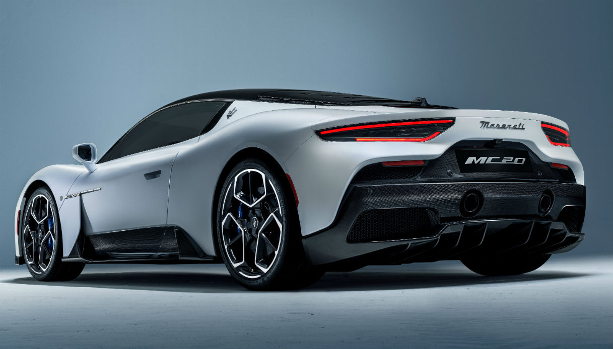 Maserati MC20 – officina tagliacollo